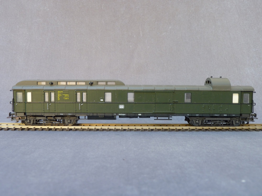 LILIPUT 29203 - Fourgon postal et à bagages type Gr28 de la DB ...