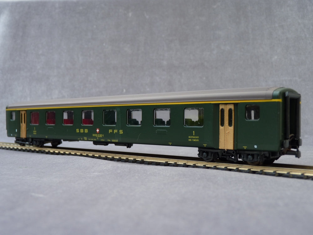 ROCO 4239 - Voiture de 1ère Cl unifiée type EW I SBB CFF – Antique MarcBea